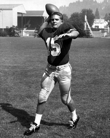 Oregon Unknowns: An Unforgettable Halftime with Len Casanova | FishDuck