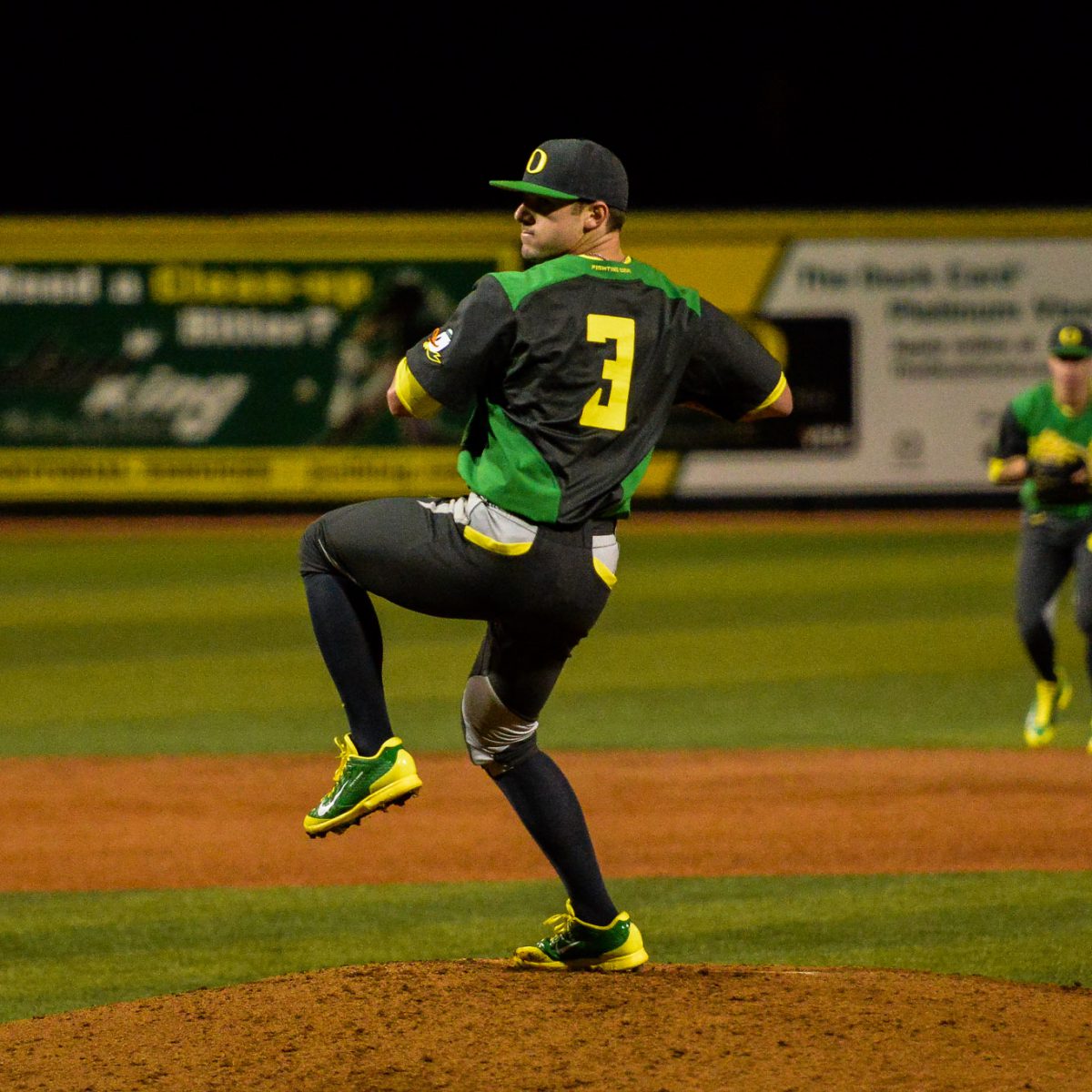 Duck Pitching: Fastball Risin’ | FishDuck