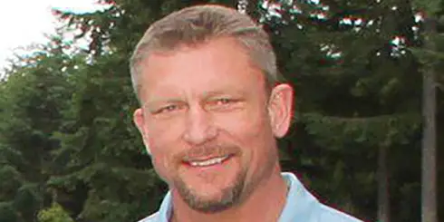 Former Player Tribute: Steve Baack - From Ducks’ Football to the NFL ...