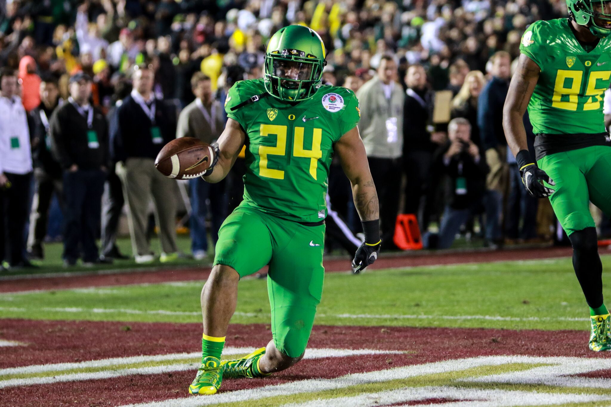 Why Ducks Fans Are Rooting for Thomas Tyner as a Beaver | FishDuck