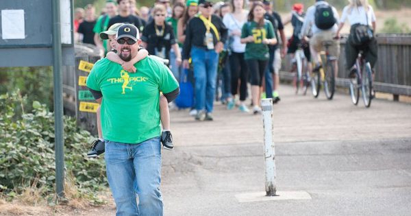 Autzen Stadium: The Embodiment of Oregon | FishDuck