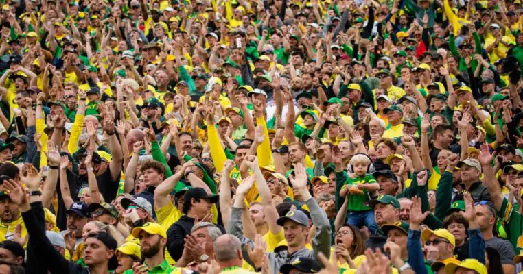 Baboon Research: Discussing Oregon Football can Relieve Stress? | FishDuck